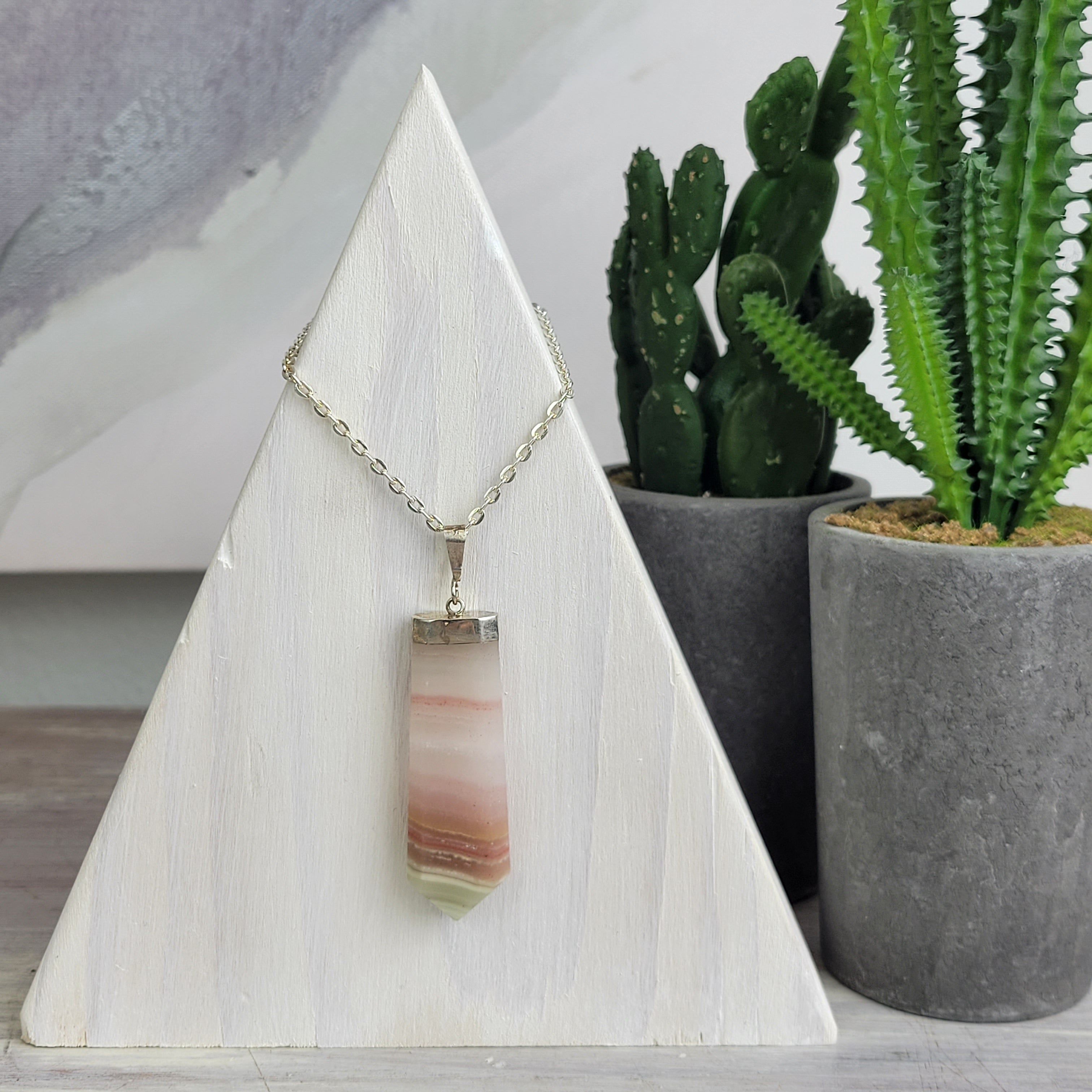 Banded Agate Point Pendant – Crystal Joys